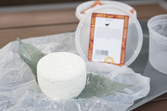 Spinach and Arugula Salad with Petit Billy Goat Cheese - Pretty in ...